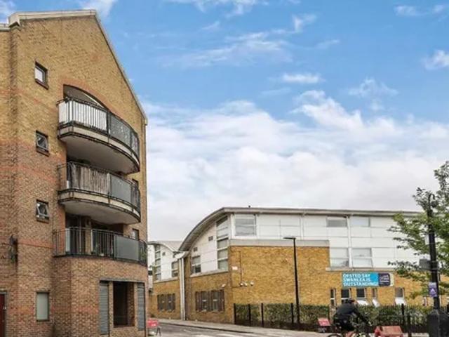 Kempton Court, Durward Street, London, E1 5BB, United Kingdom | 2 bed apartment for rent #140226735 | Rentberry