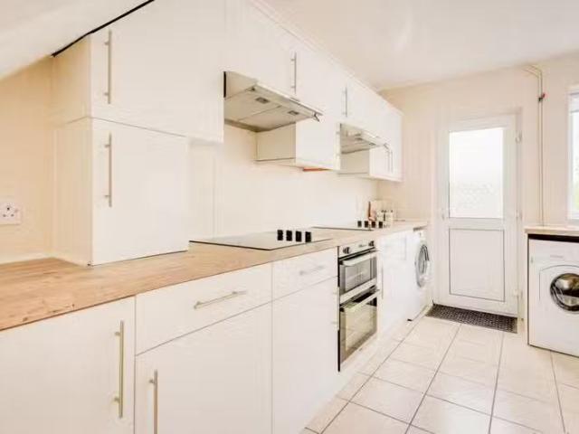 Kent Avenue, Canterbury 1 bed house to rent £498 pcm £115 pw