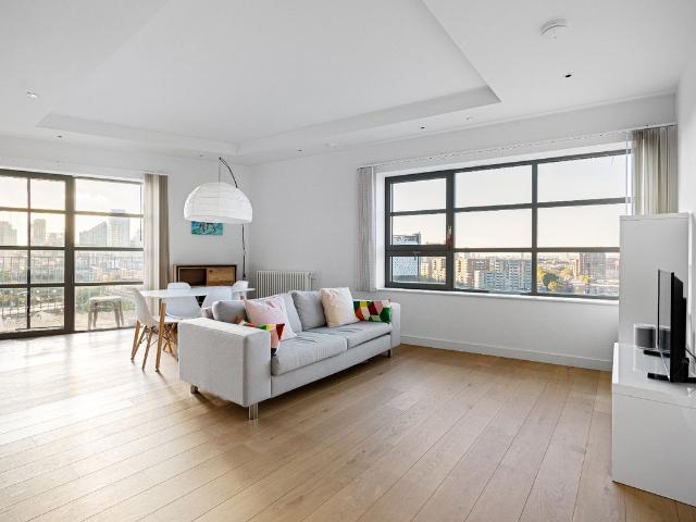 Kent Building, 47 Hope Street, London, Greater London E14, 2 bed flat to rent, £2,900 pcm | PrimeLocation