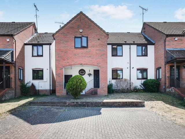Kent Close, Uxbridge UB8, 3 bed end terrace house to rent, £2,300 pcm | PrimeLocation