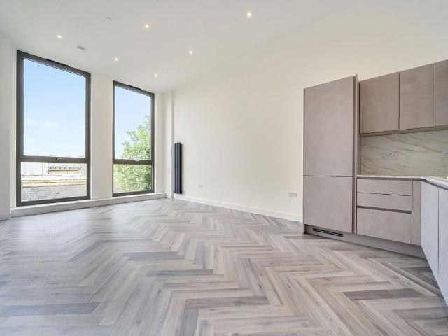 Kent DA1, 1 bed flat to rent, £1,400 pcm | PrimeLocation
