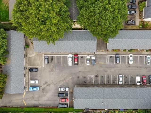 Kent Fifth Avenue Townhomes 1 Bedroom Apartment for Rent at 702 5th Ave S, Kent, WA 98032 South Kent