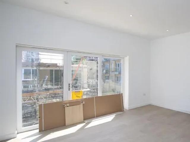 Kent Hall, 414 Seven Sisters Road, London, N4 2LX, United Kingdom | 1 bed house for rent #167775043 | Rentberry