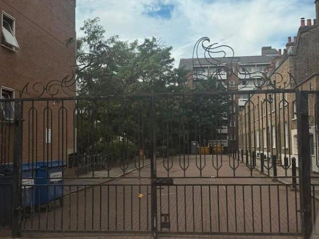 Kent House, Walden Street E1, Studio to rent, £1,250 pcm | PrimeLocation