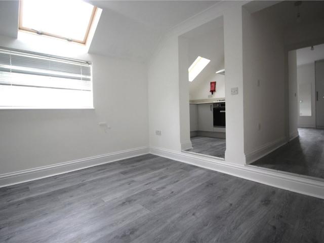 Kent Road, Gravesend DA11, 1 bed flat to rent, £1,000 pcm | PrimeLocation