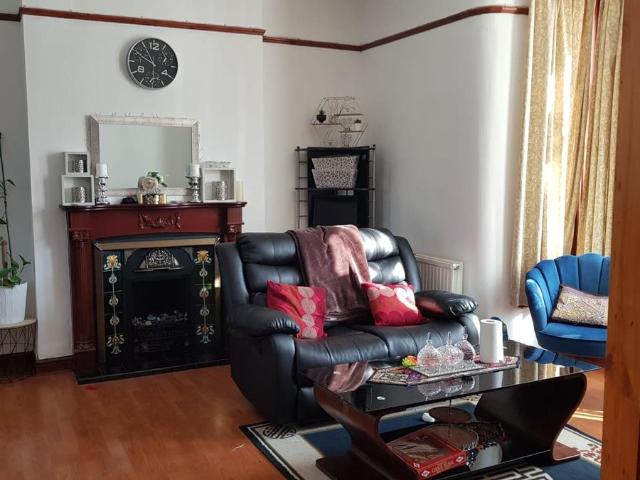 Kent Road, Dagenham RM10, 3 bed terraced house to rent, £2,150 pcm | PrimeLocation