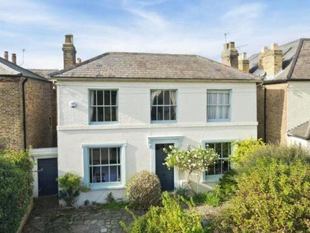 Kent Road, East Molesey, 4 Bedroom Detached