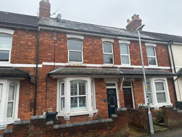Kent Road, Old Town SN1, 3 bed terraced house to rent, £1,450 pcm | PrimeLocation