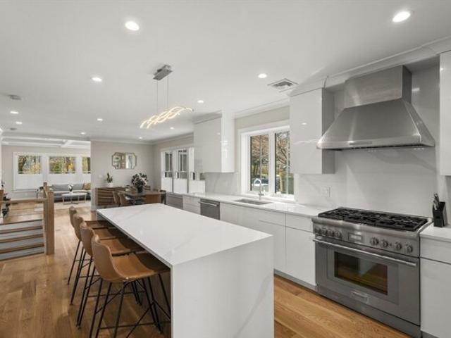 Kent St Unit,brookline, Condo For Sale