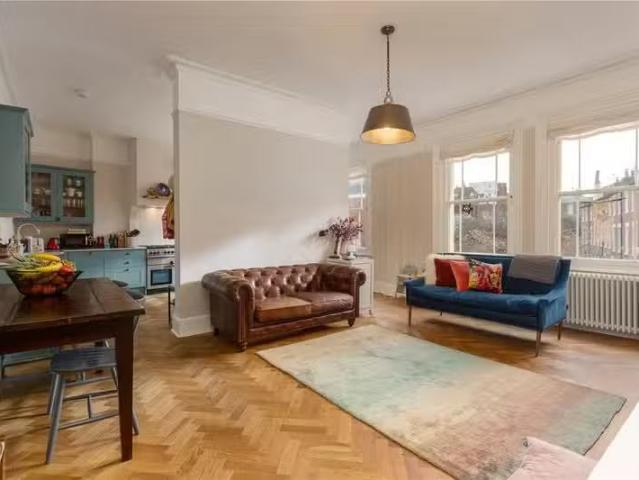 Kentish Mansions, London Road. 2 bed apartment to rent £2,10.