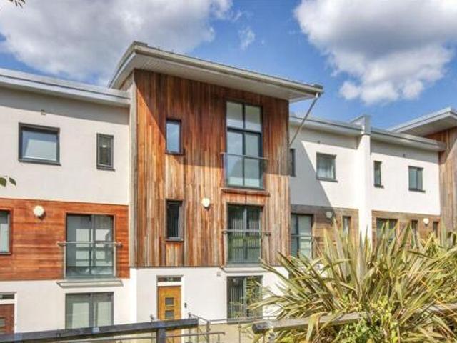 Kentish Gardens, Tunbridge Wells, 5 Bedroom Terraced