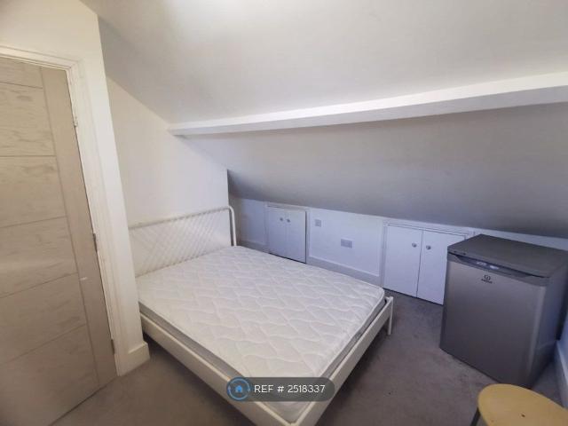 Kentish Road, Belvedere DA17, Room to rent, £795 pcm | PrimeLocation