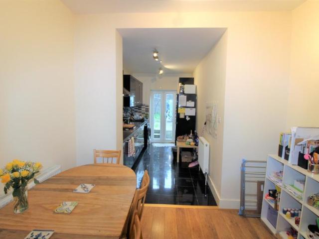 Kentish Town, London NW5 4 bed terraced house to rent £5,500 pcm £1,269 pw