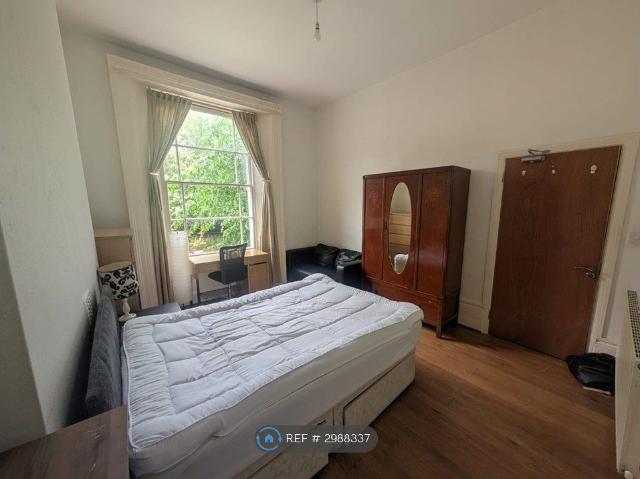 Kentish Town, London NW5, Room to rent, £1,200 pcm | PrimeLocation