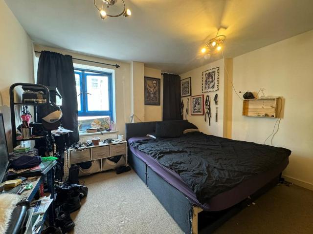 Kentish Town Road, Kentish Town 1 bed flat to rent £1,750 pcm £404 pw