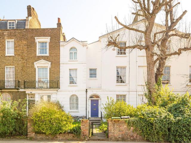 Kentish Town Road, Kentish Town, London NW1, 1 bed flat to rent, £2,000 pcm | PrimeLocation