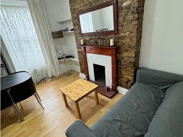 Kentish Town Road, London NW1, 1 bed flat to rent, £1,795 pcm | PrimeLocation