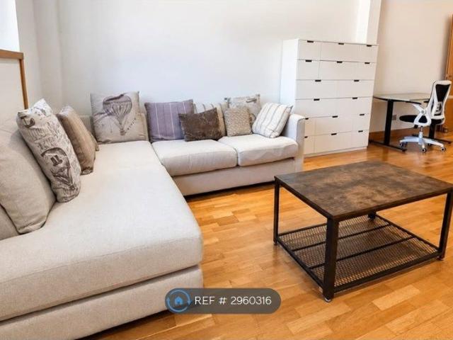 Kentish Town Road, London NW1, 1 bed flat to rent, £2,250 pcm | PrimeLocation