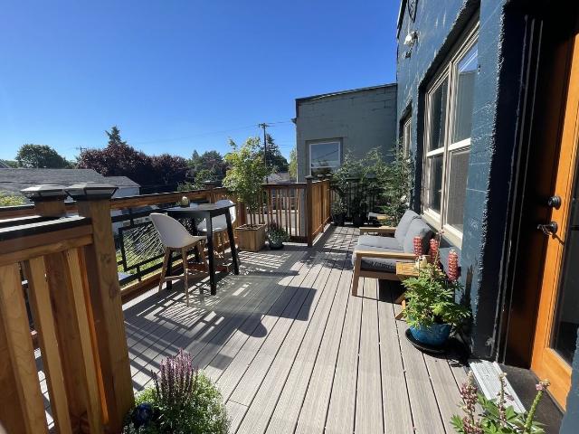 Kenton Co Live/Work Studio Apartment for Rent at 8212 North Denver Avenue, Portland, OR 97217 Kenton