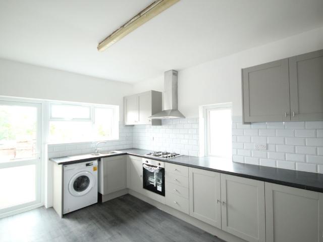 Kenton Lane, Harrow, Middlesex HA3, 3 bed flat to rent, £2,300 pcm | PrimeLocation