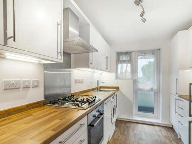Kenton Road, Harrow, 2 Bedroom Apartment