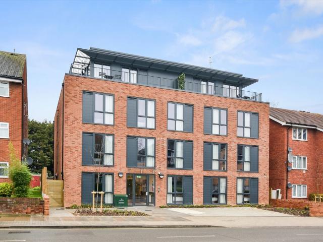 Kenton Road, Harrow HA3, Studio to rent, £1,300 pcm | PrimeLocation