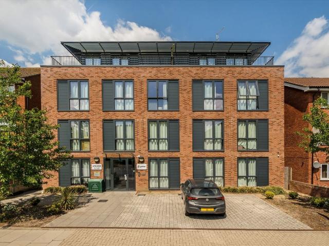 Kenton Road, Kenton HA3, Studio to rent, £1,300 pcm | PrimeLocation