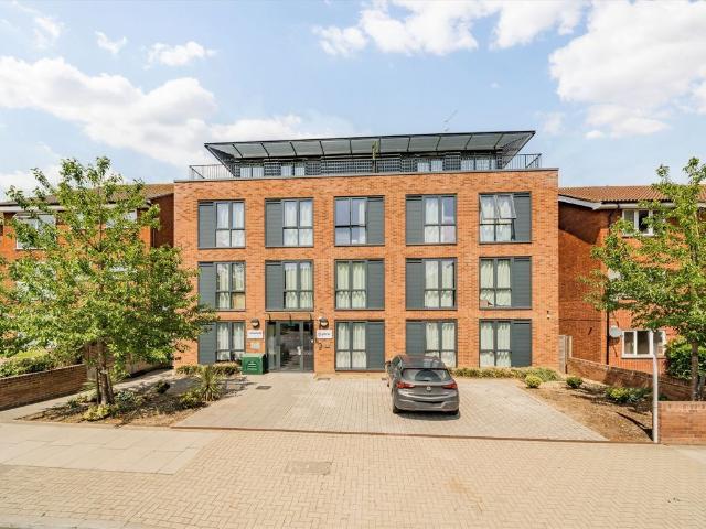 Kenton Road, Kenton HA3, Studio to rent, £1,300 pcm | PrimeLocation