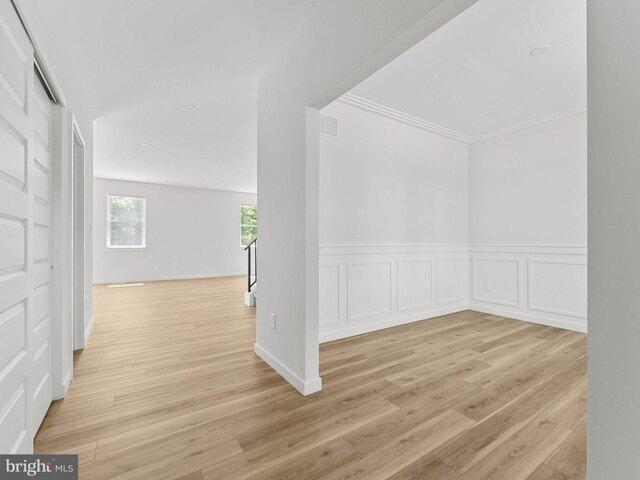 Kentucky Ave, Villas, Home For Sale