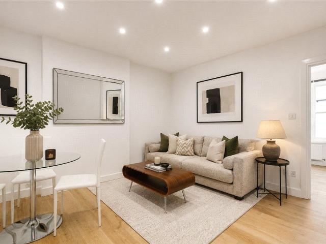 Kenway Road, Earls Court, London SW5, 2 bed flat to rent, £3,100 pcm | PrimeLocation