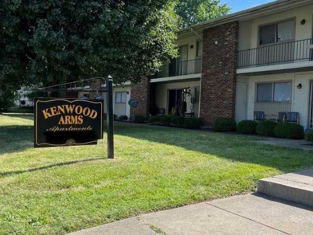 Kenwood Arms 1 Bedroom Apartment for Rent at 104 Kenwood Ct, Louisville, KY 40214 Southside
