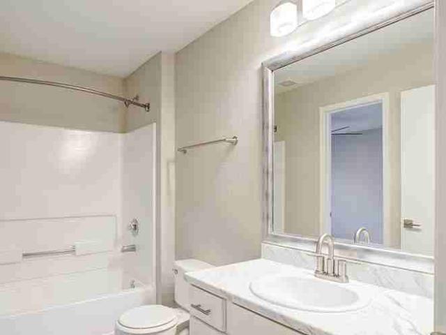 Kenwood Club at the Park Apartments 1 Bedroom Apartment for Rent at 2000 Westborough Dr, Katy, TX 77449