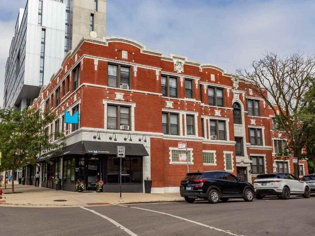 Kenwood Court 2 Bedroom Apartment for Rent at 1350 E 53rd St, Chicago, IL 60615 Hyde Park