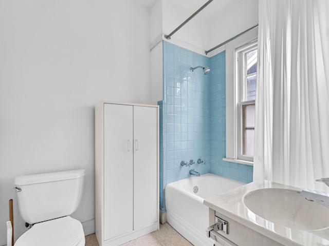 Kenwood Estate LLC 4 Bedroom Apartment for Rent at 1931 E Kenwood Blvd, Milwaukee, WI 53211 Upper East Side