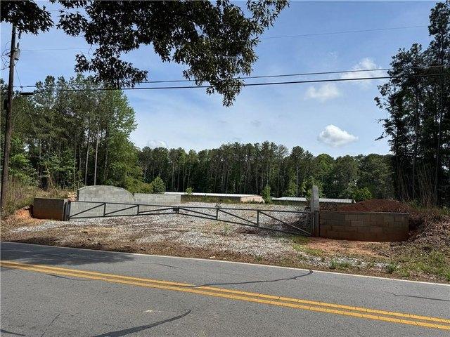 Kenwood Rd, Fayetteville, GA 30214