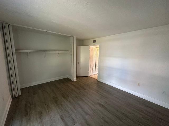 Kenwood 2 Bedroom Apartment for Rent at 12622 Kenwood Ln, Fort Myers, FL 33907
