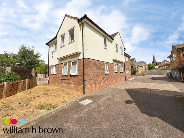 Kenworthy Road, Braintree CM7, 2 bed flat to rent, £1,150 pcm | PrimeLocation