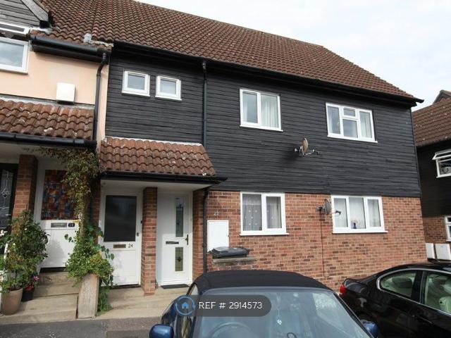 Kenworthy Road, Braintree CM7, 2 bed flat to rent, £1,250 pcm | PrimeLocation