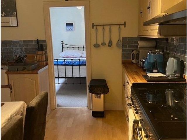 Kenwyn Road, London SW4, 2 bed flat to rent, £2,400 pcm | PrimeLocation