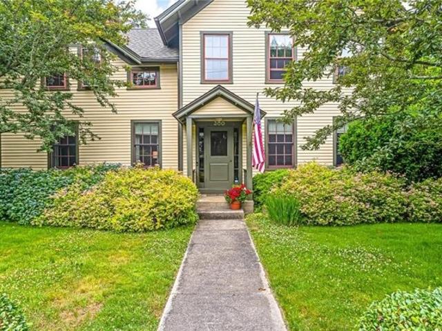 Kenyon Ave, South Kingstown, Home For Sale