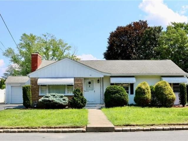 Kenyon Rd, Cranston, Home For Sale