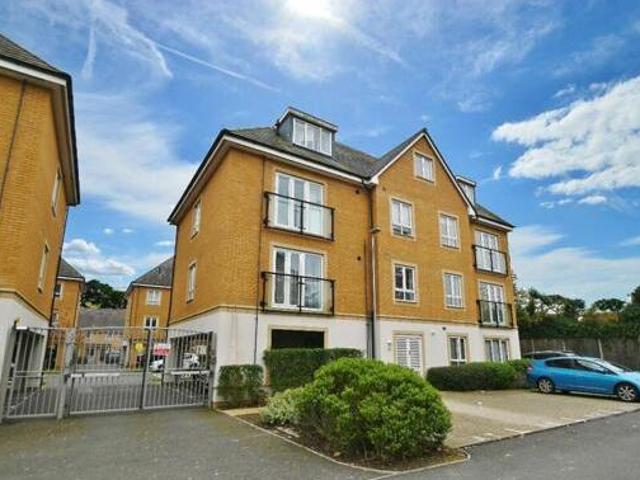 Kenyon Way, Langley, 2 Bedroom Apartment