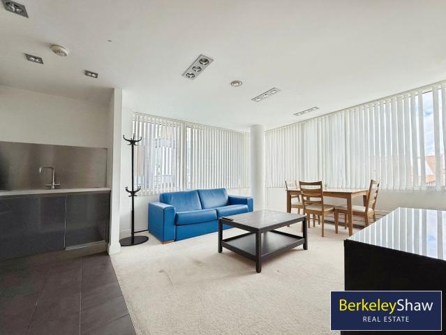 One Park West, Kenyons Steps, Liverpool L1, 2 bed flat to rent, £1,350 pcm | PrimeLocation