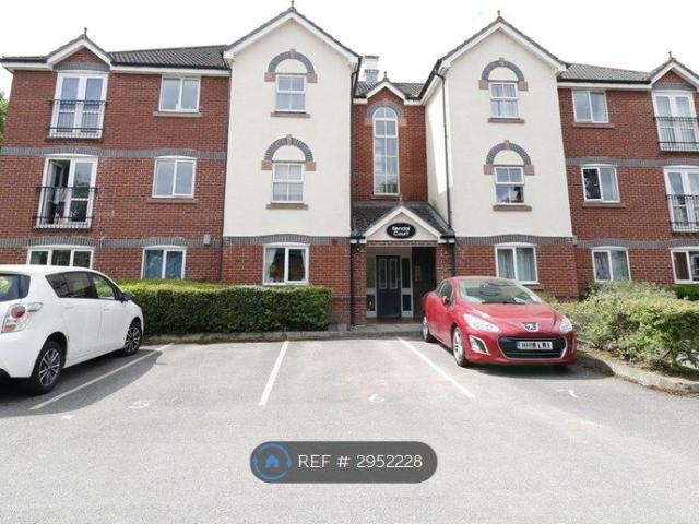 Kendal Court, Manchester M22, 2 bed flat to rent, £1,100 pcm | PrimeLocation