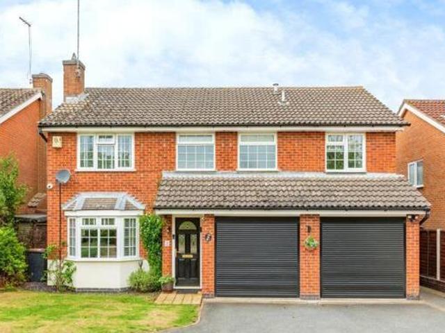 Kendal Close, Rushden, 5 Bedroom Detached
