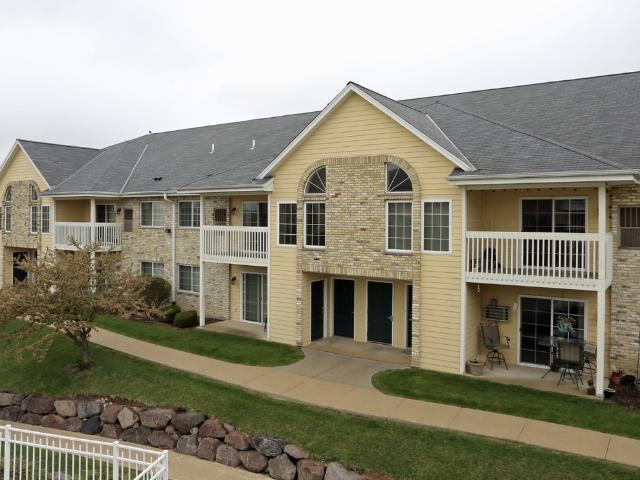 Kendal Hills 2 Bedroom Apartment for Rent at 1008 River Place Blvd, Waukesha, WI 53189