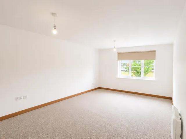 Kendal, Purfleet, Property for rent