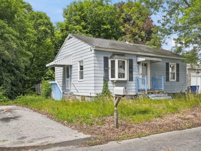 Kendall Ave, Manchester, Home For Sale