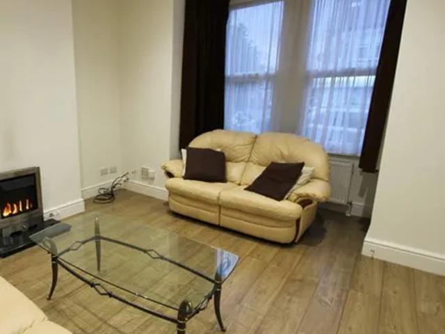 Kendall House, 199 Warwick Road, London, W14 8QB, United Kingdom | 4 bed house for rent #166034141 | Rentberry