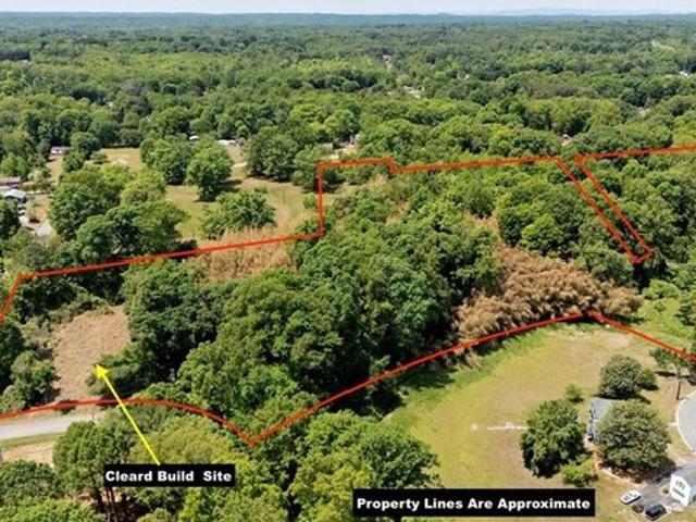 Kendall St, Eden, NC 27288
